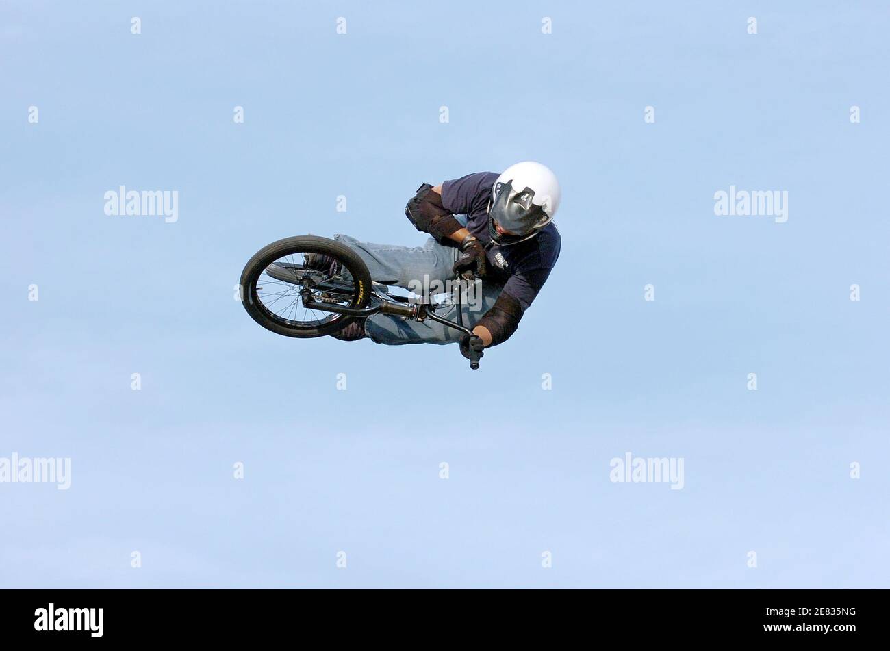 Jason Branham of Chicago, IL competes in the BMX vert finals ...