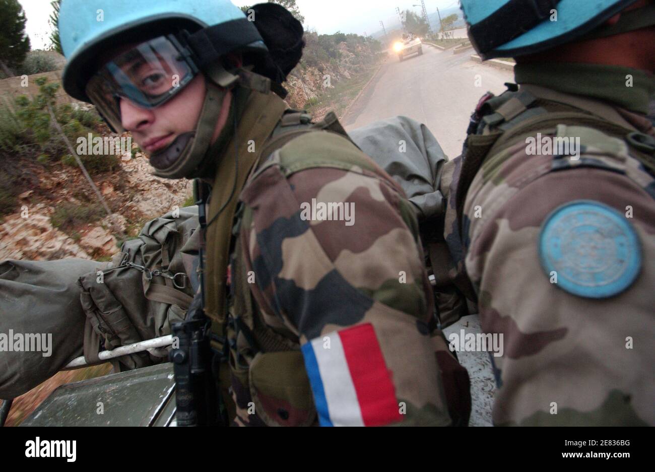 Un peacekeepers blue helmets hi-res stock photography and images - Alamy