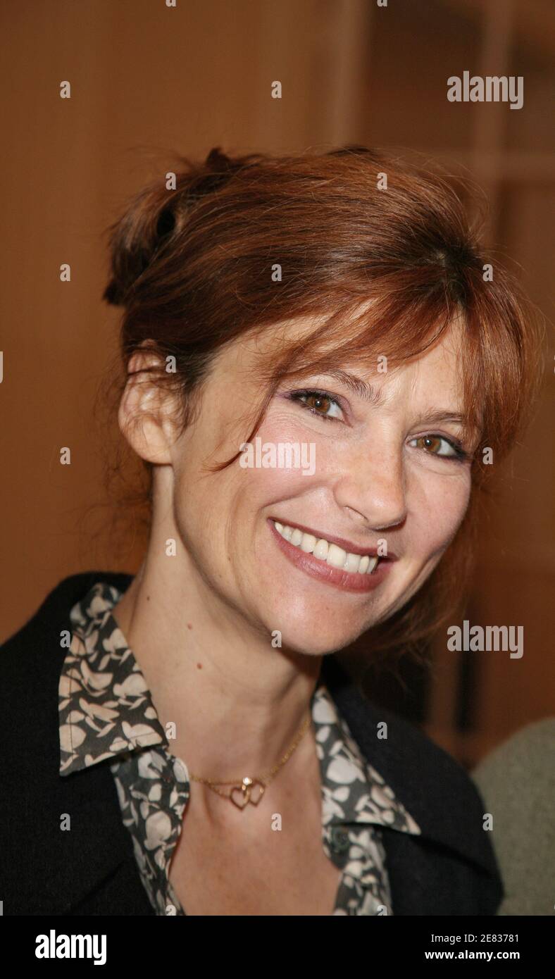 Florence pernel theatre hi-res stock photography and images - Alamy