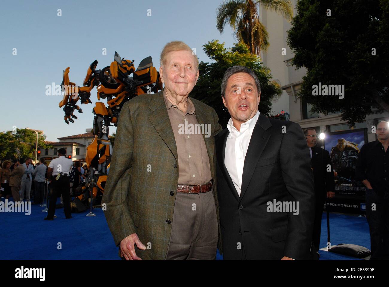 "Viacom's CEO Sumner Redstone and Paramount Pictures' CEO Brad Grey ...