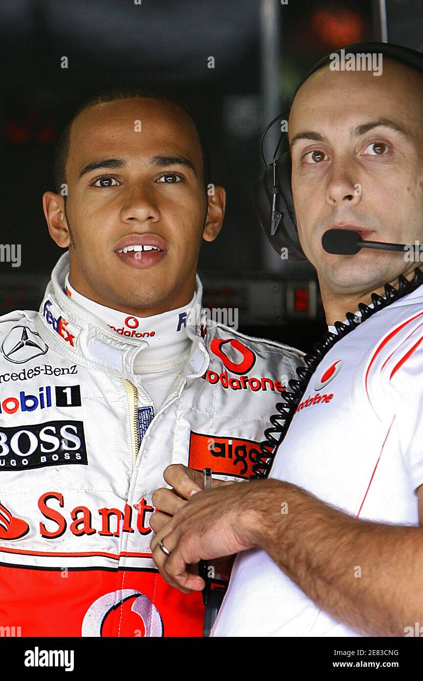 2007 vodafone mclaren mercedes hi-res stock photography and images - Alamy