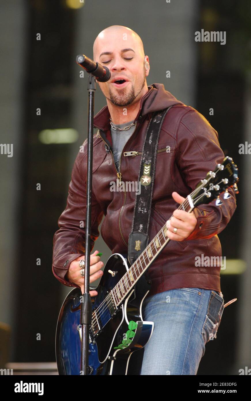 Singer Chris Daughtry of the band Daughtry performs live during the ABC ...