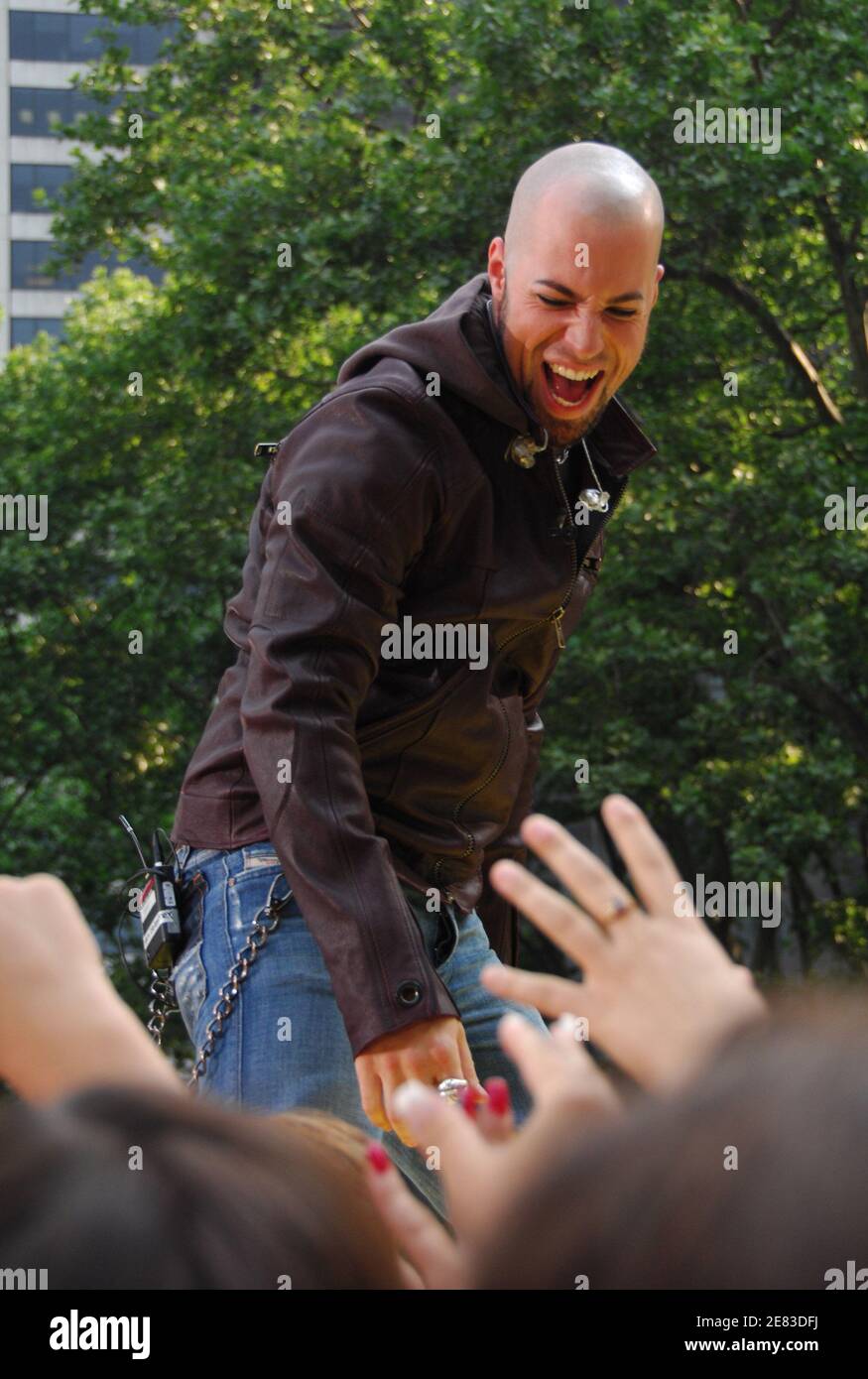 Singer Chris Daughtry of the band Daughtry performs live during the ABC ...