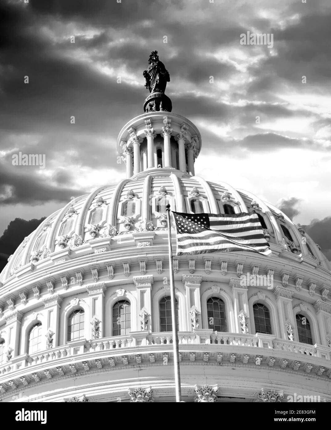 Washington dc capitol building architecture flag american usa Black and ...