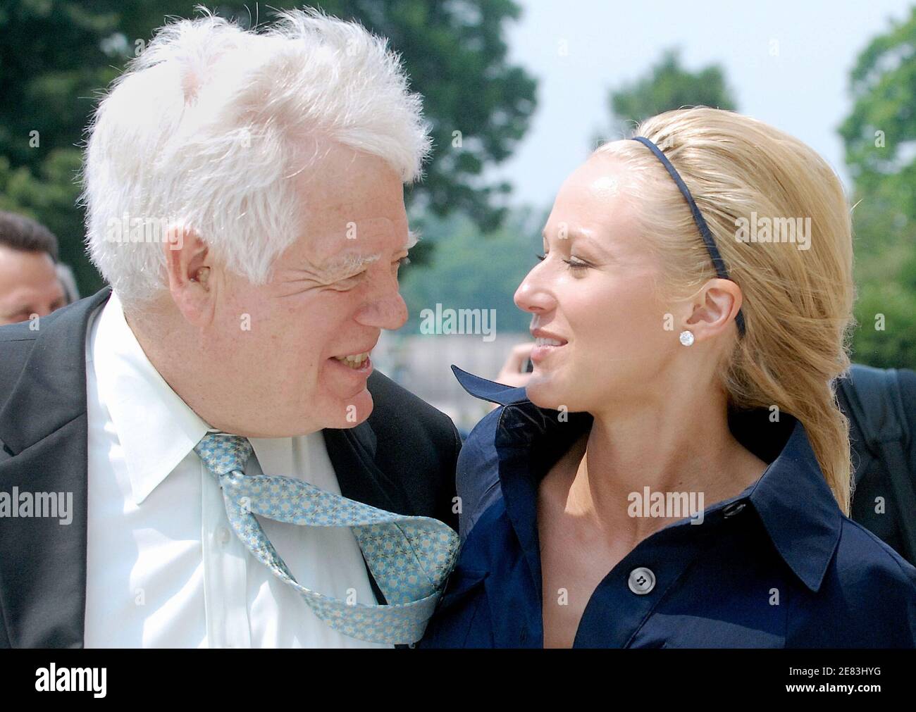 singer Jewel speaks with member of Congress including Rep. Jim ...