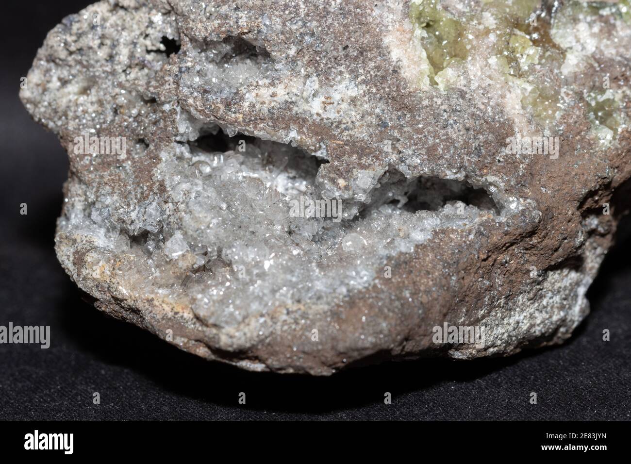 Cuprian Smithsonite and Hemimorphite From 79 Mine, Banner Mining ...