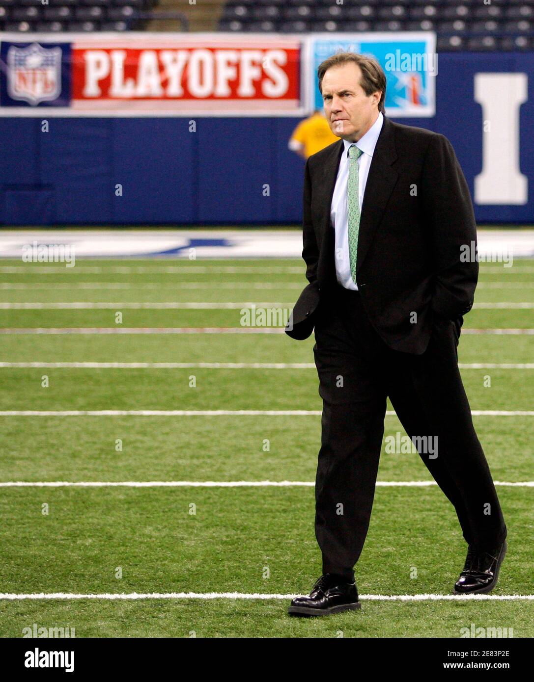 Head coach bill belichick 2007 hi-res stock photography and images - Alamy