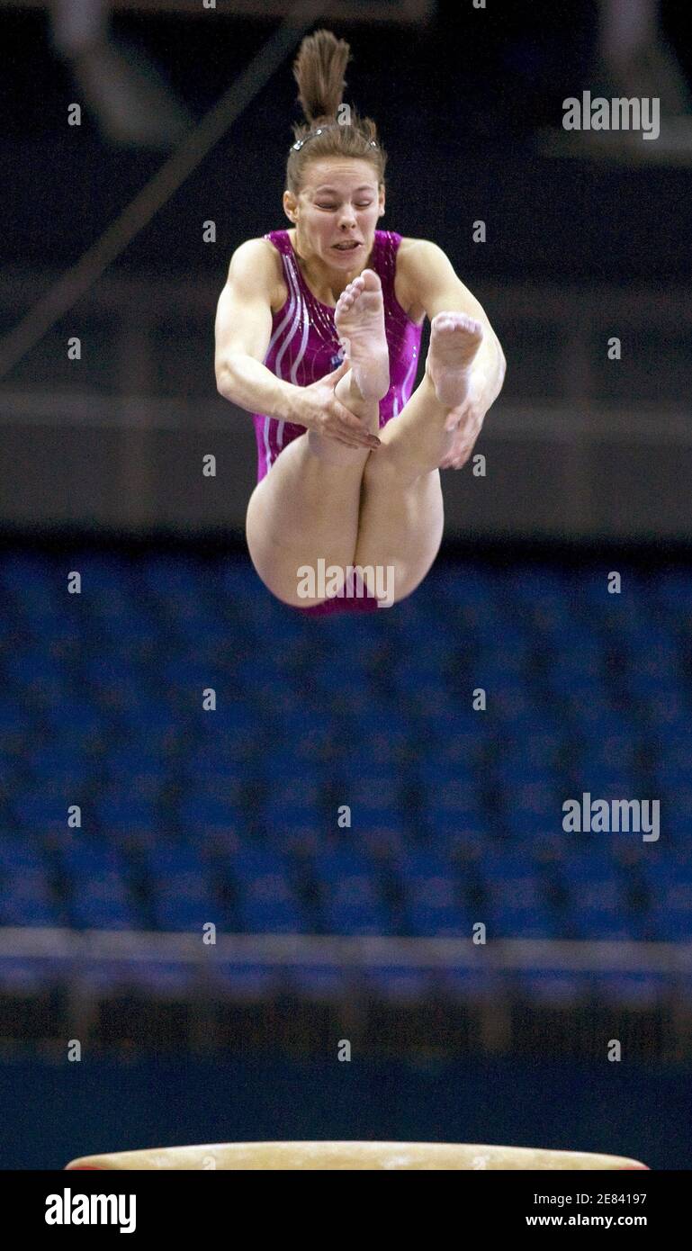 Vault Routine High Resolution Stock Photography and Images - Alamy