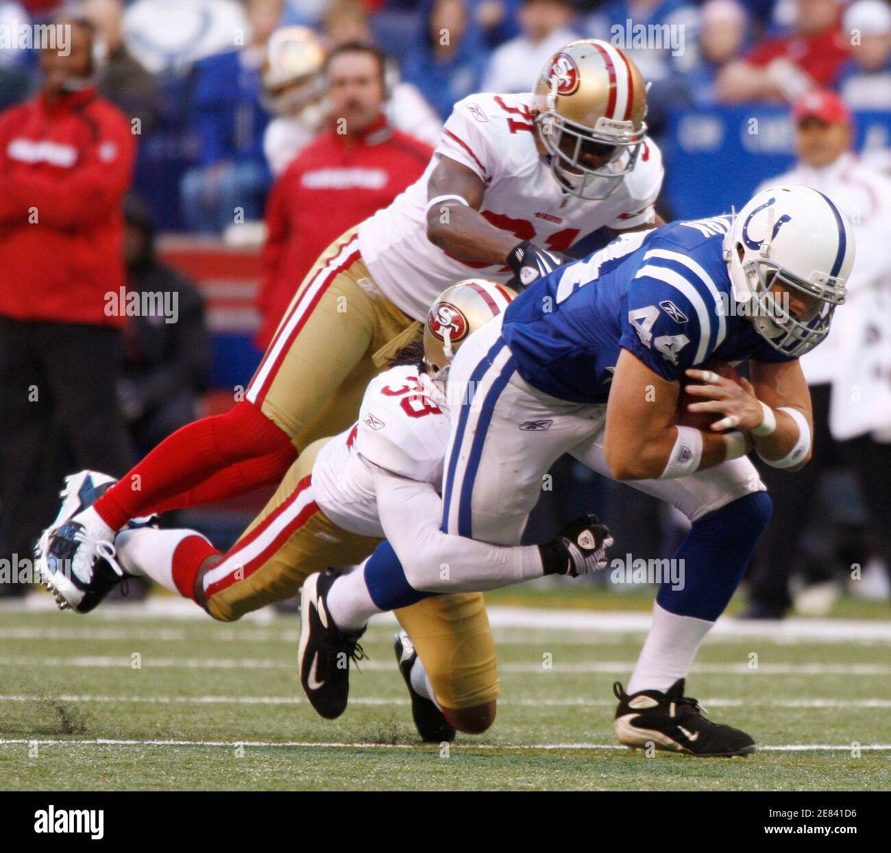 Dashon goldson 1 hi-res stock photography and images - Alamy