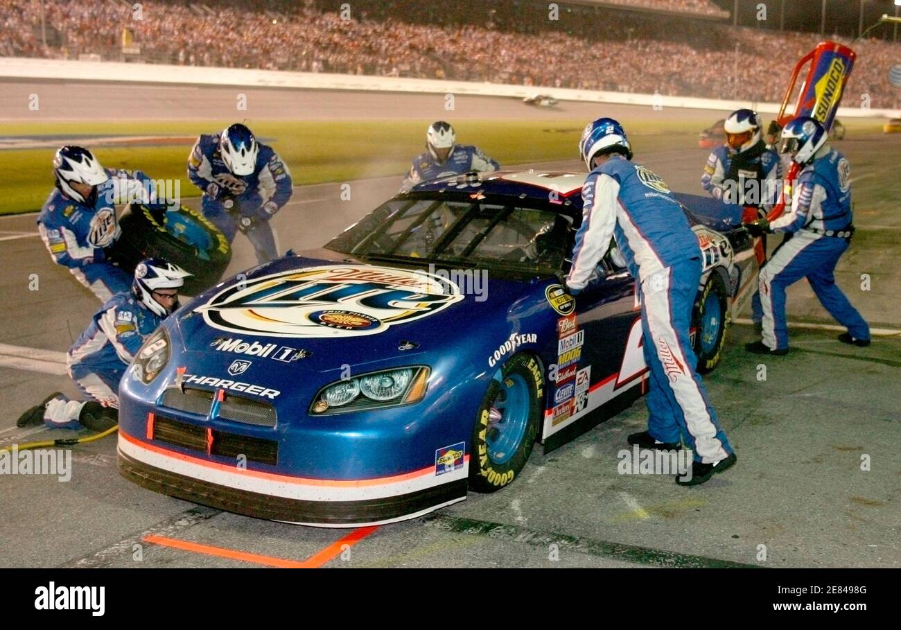 2007 pepsi 400 daytona hi-res stock photography and images - Alamy