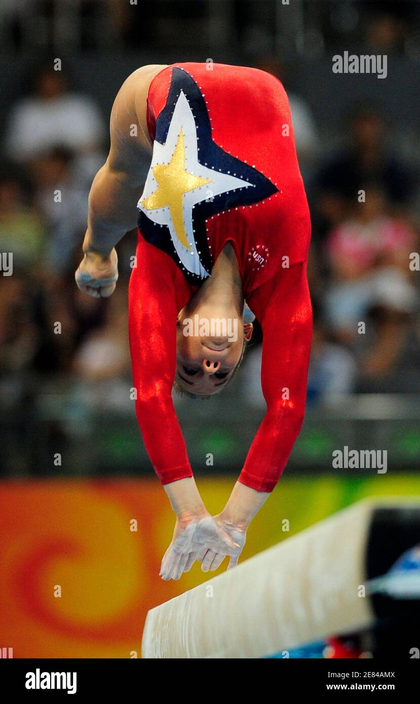 Shawn Johnson Beam High Resolution Stock Photography and Images - Alamy