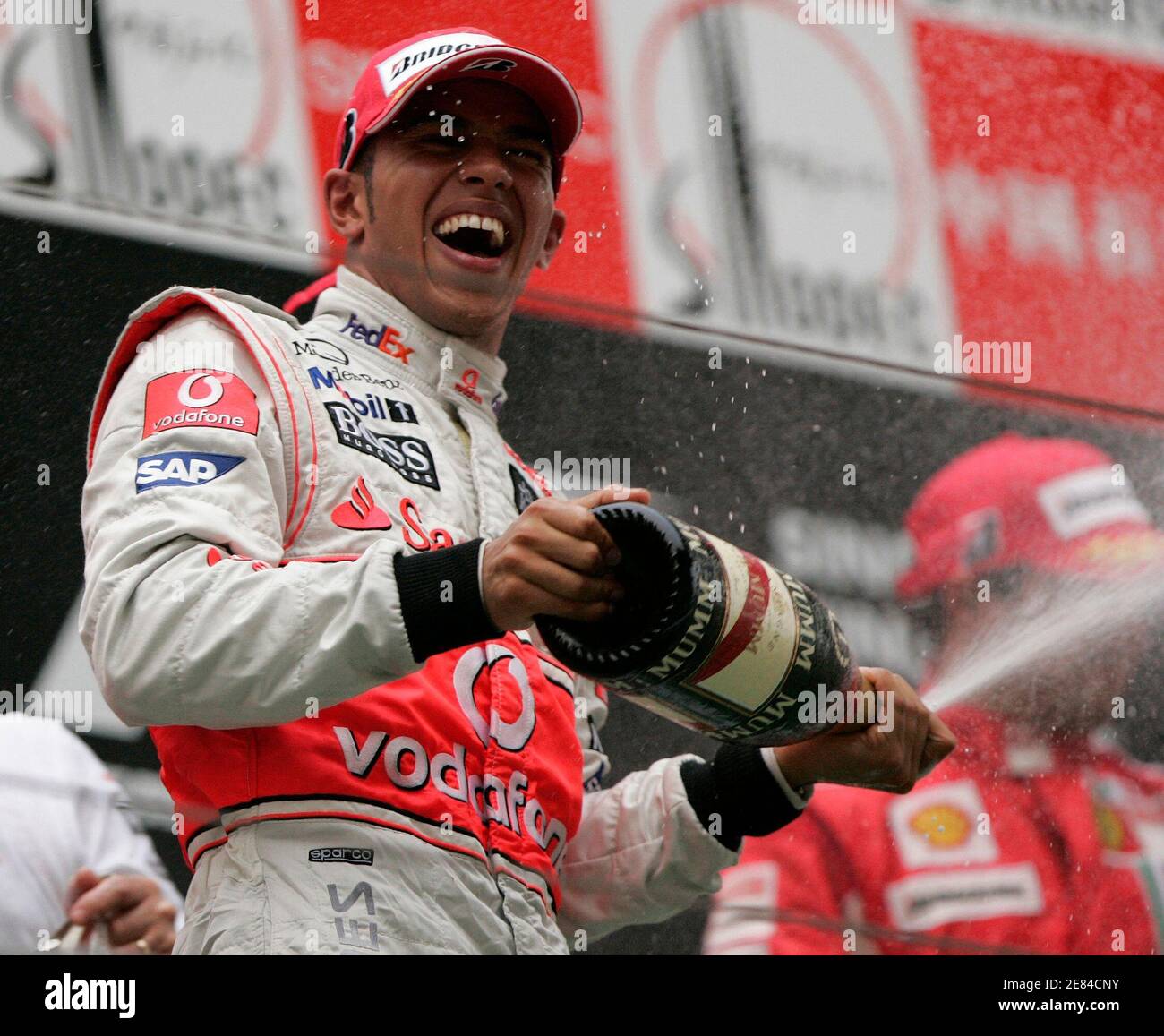 2008 chinese grand prix hamilton hi-res stock photography and images ...