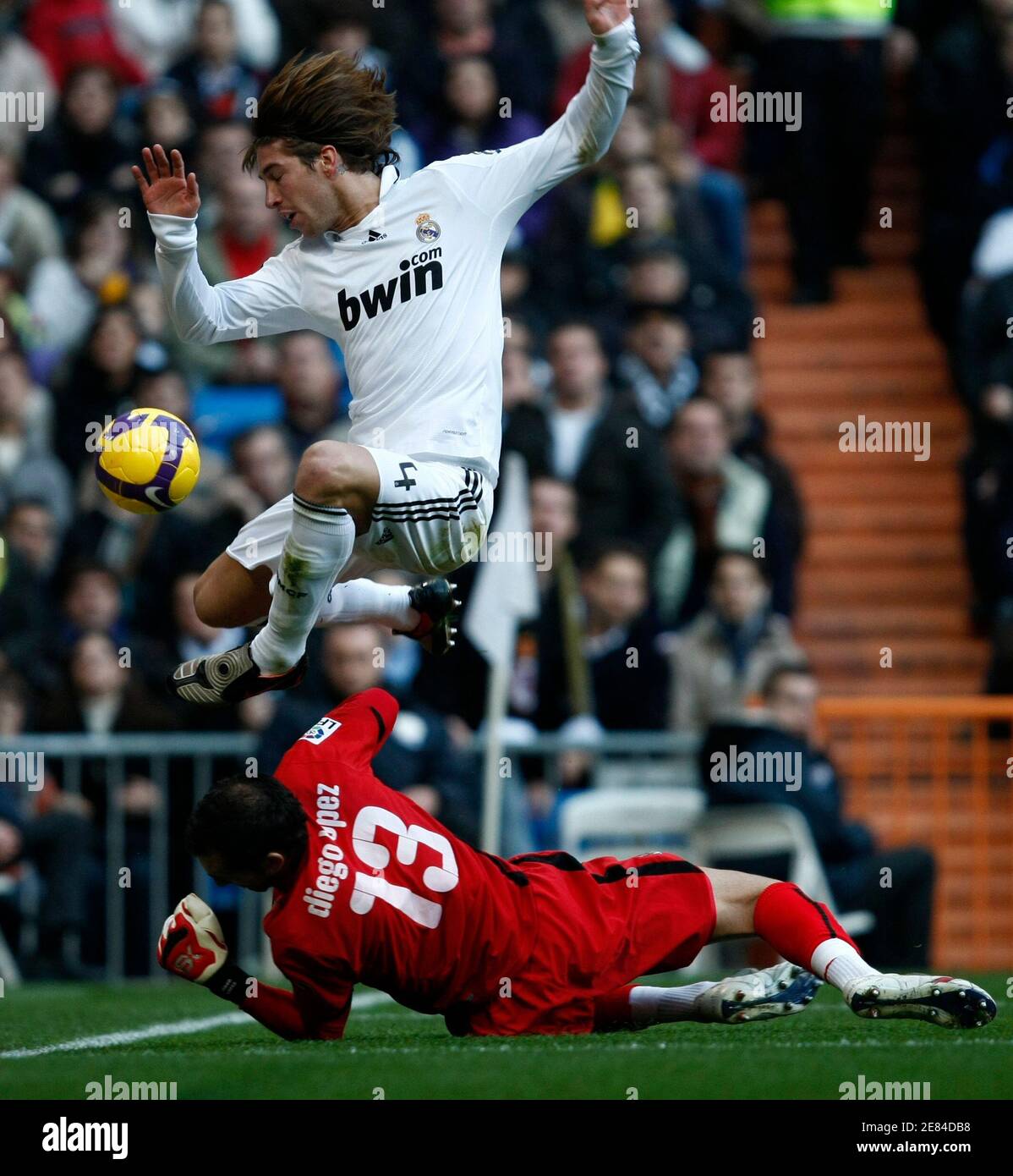 Santiago bernabeu sergio ramos hi-res stock photography and images - Alamy
