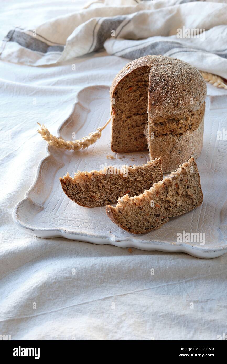 Dinkelbrot hi-res stock photography and images - Alamy