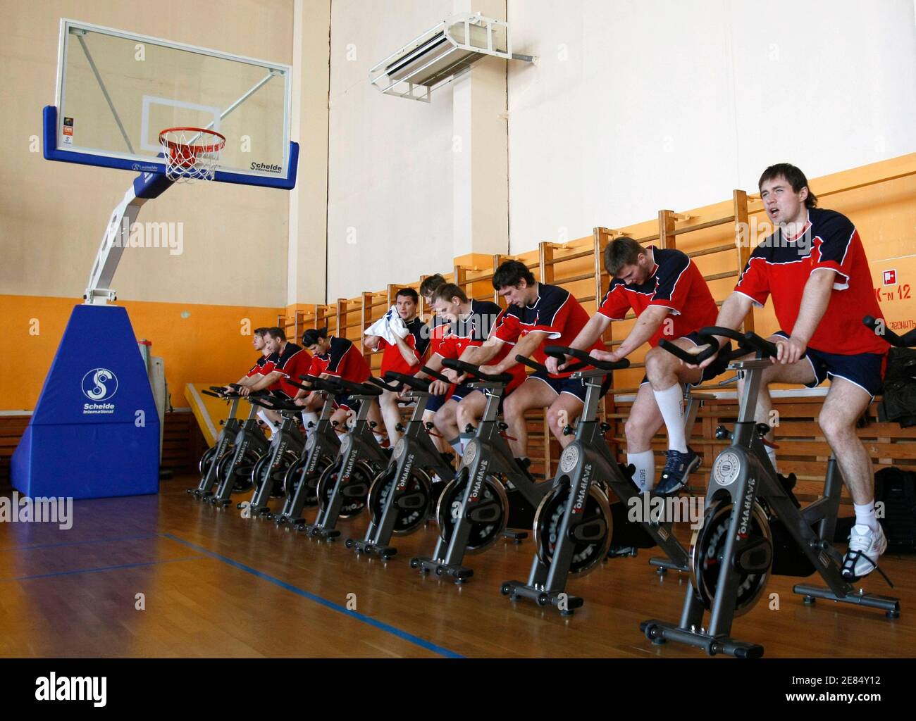 Russian cycle team hi-res stock photography and images - Alamy