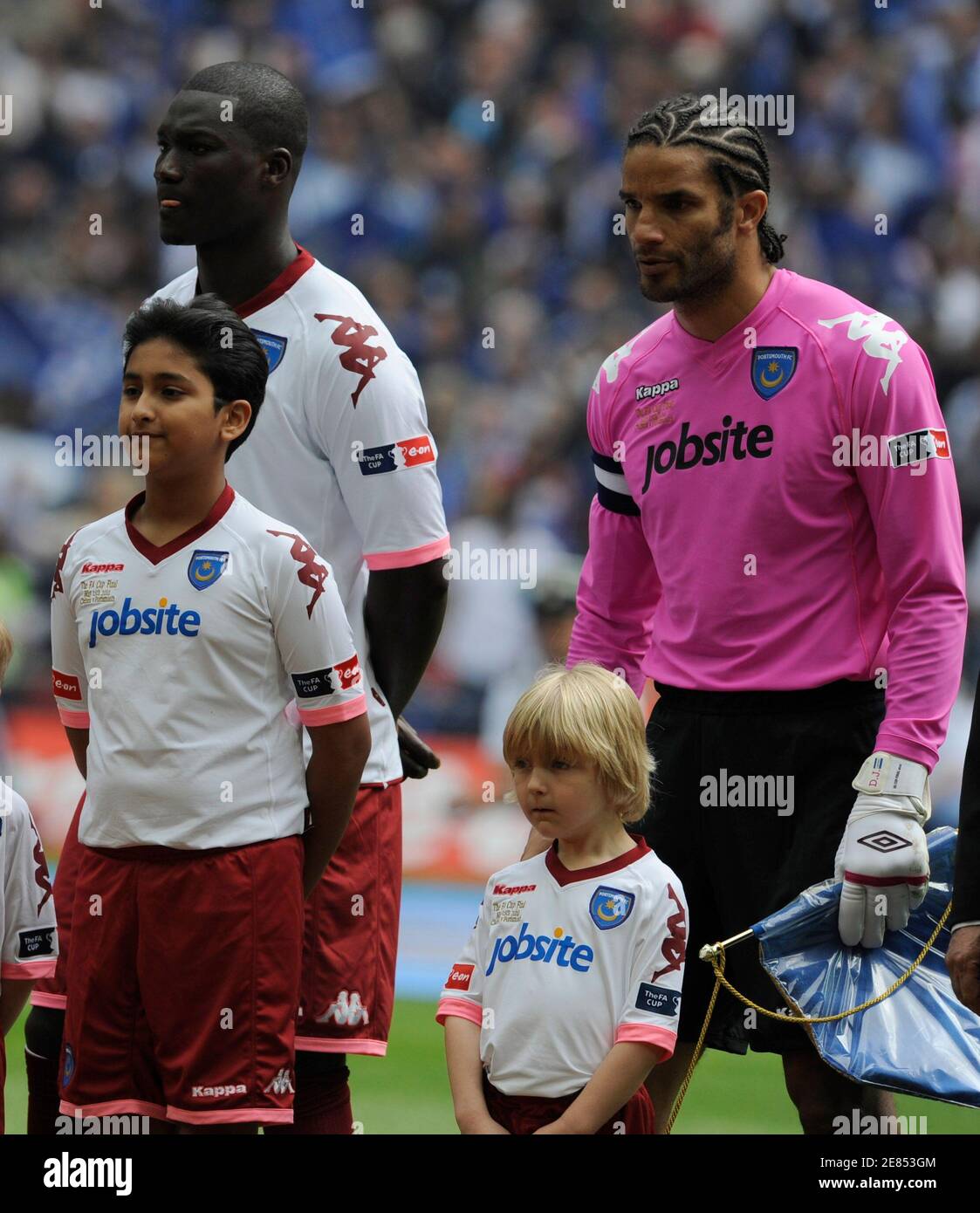 David diop hi-res stock photography and images - Alamy