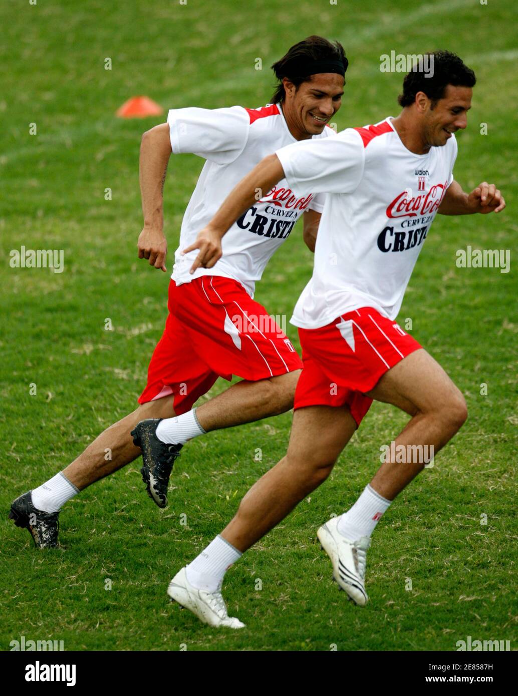 Claudio pizarro peruvian hi-res stock photography and images - Alamy