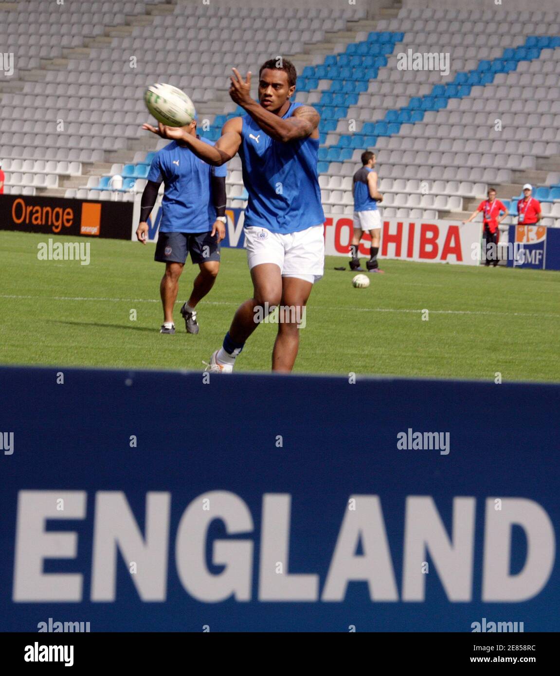 Nantes stade de la beaujoire rugby hi-res stock photography and images ...