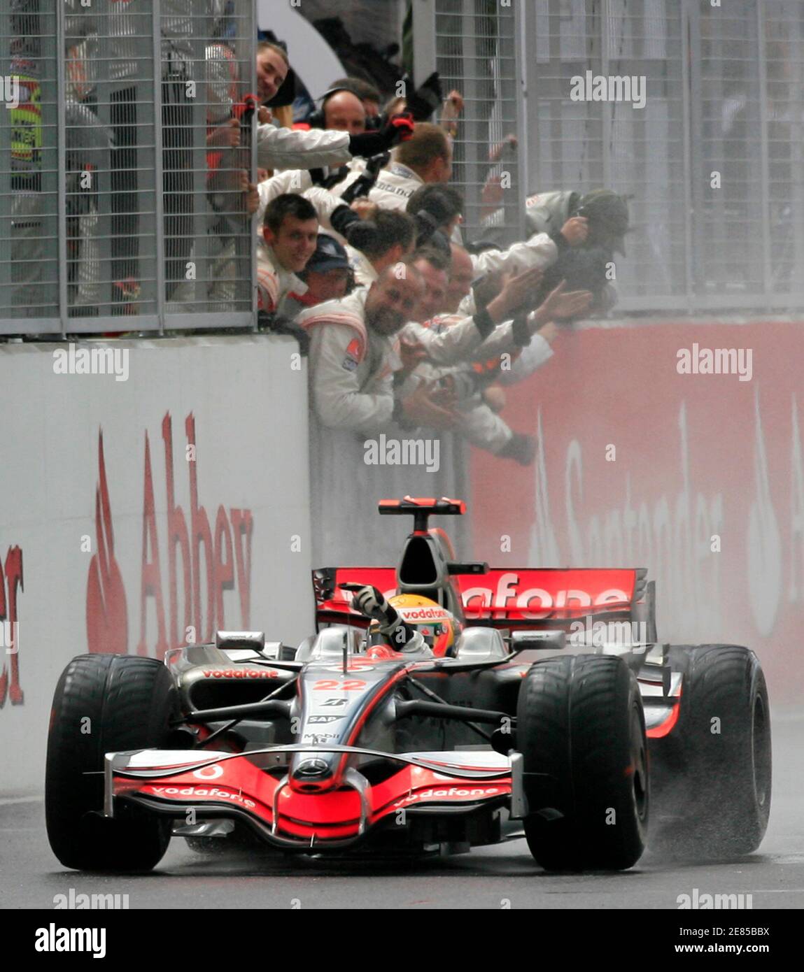 F1 Pit Crew High Resolution Stock Photography and Images - Alamy
