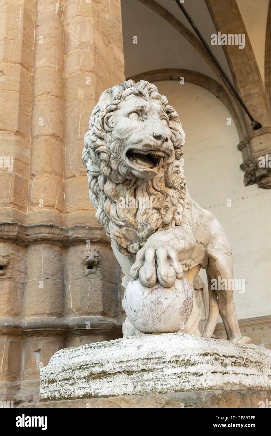 Sculpted renaissance loggia hi-res stock photography and images - Alamy