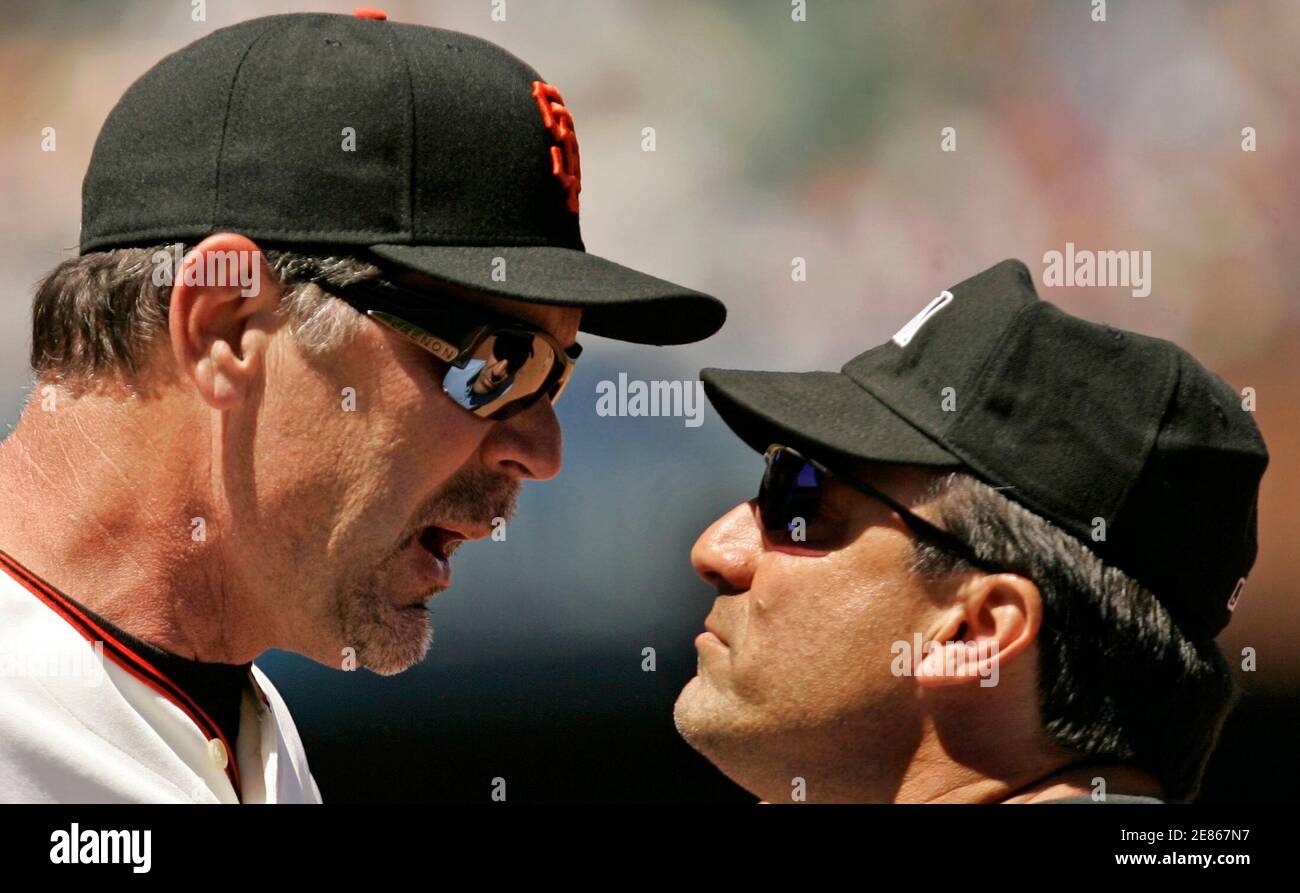 Umpire phil cuzzi new york hi-res stock photography and images - Alamy