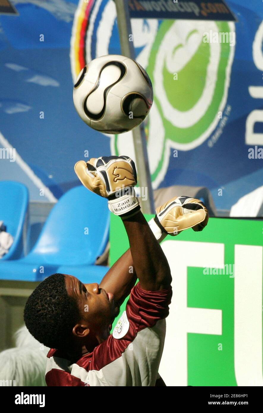 Saudi Arabia Goalkeeper High Resolution Stock Photography and Images ...