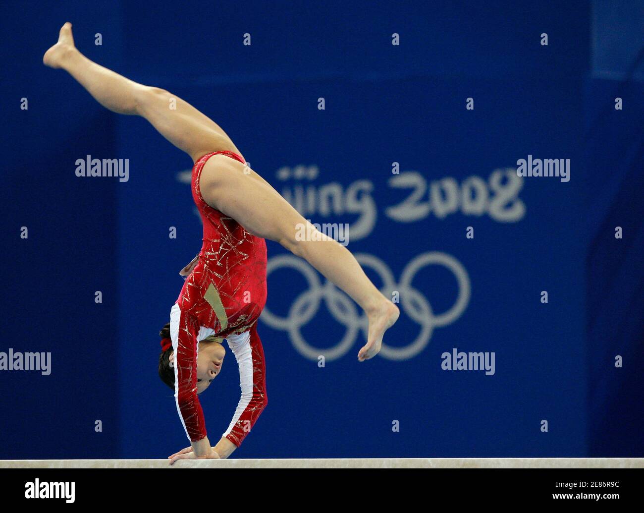 Gymnastics womens hi-res stock photography and images - Alamy