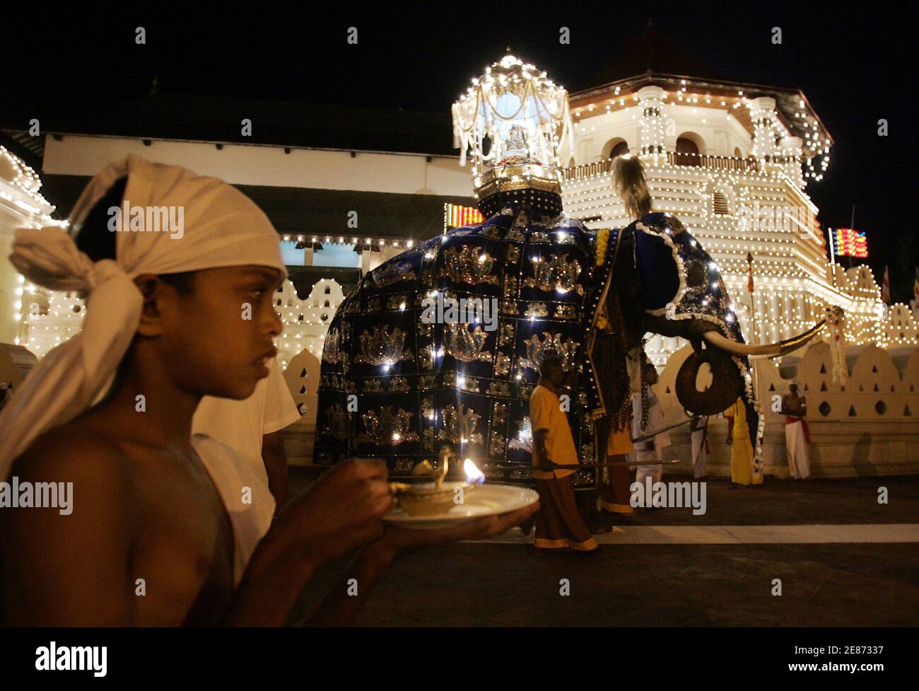 Sacred relic casket hi-res stock photography and images - Alamy
