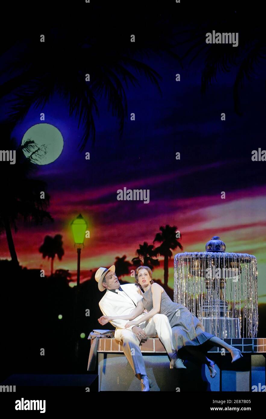 Sarah marecek hi-res stock photography and images - Alamy