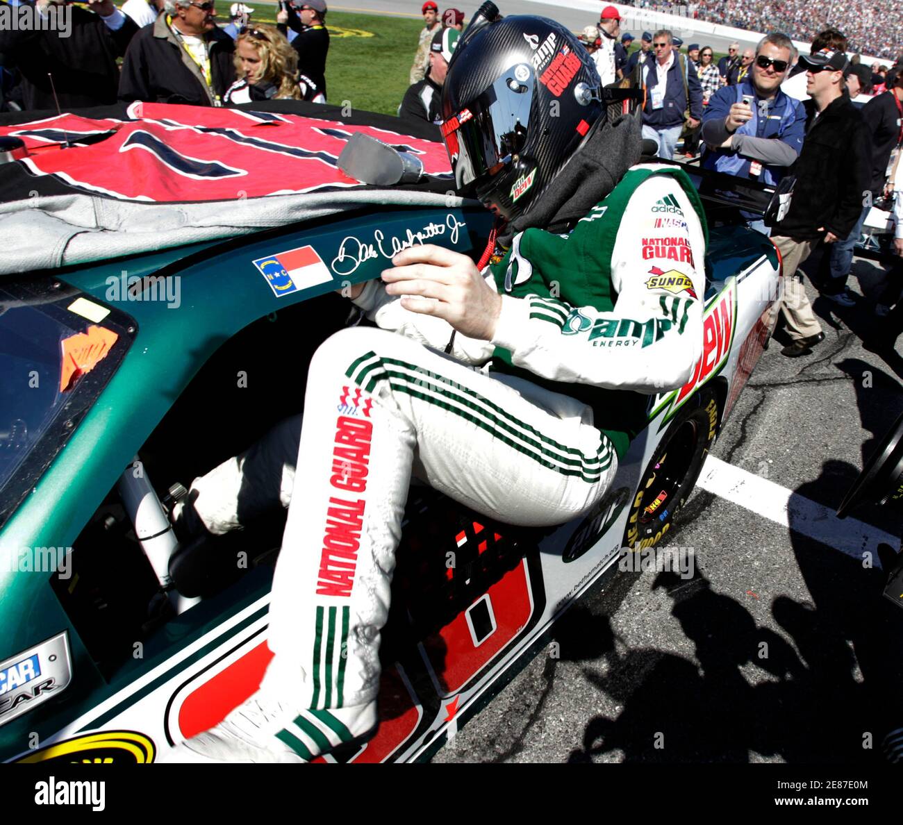 Dale earnhardt jr in number hi-res stock photography and images - Alamy