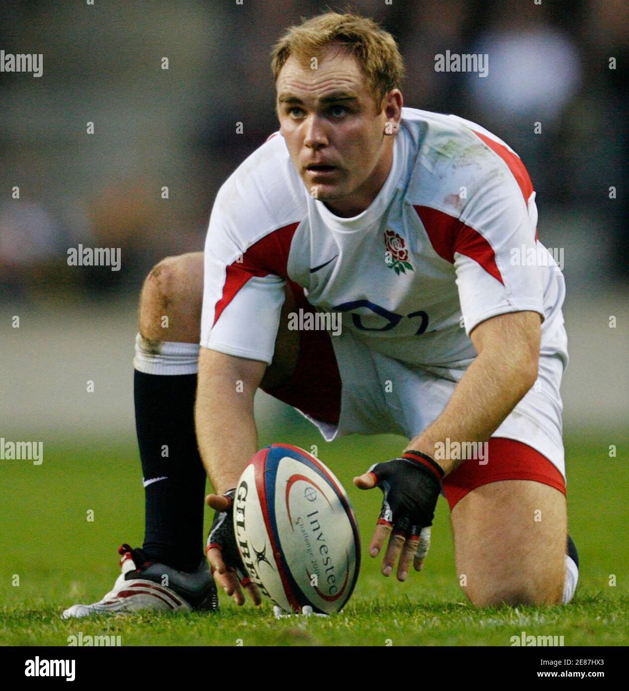 Test against south africa twickenham hi-res stock photography and ...