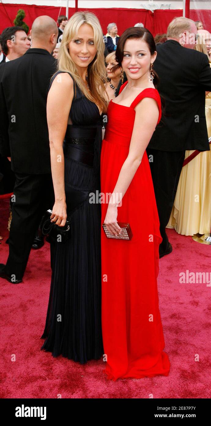 Miley Cyrus Mother High Resolution Stock Photography and Images - Alamy