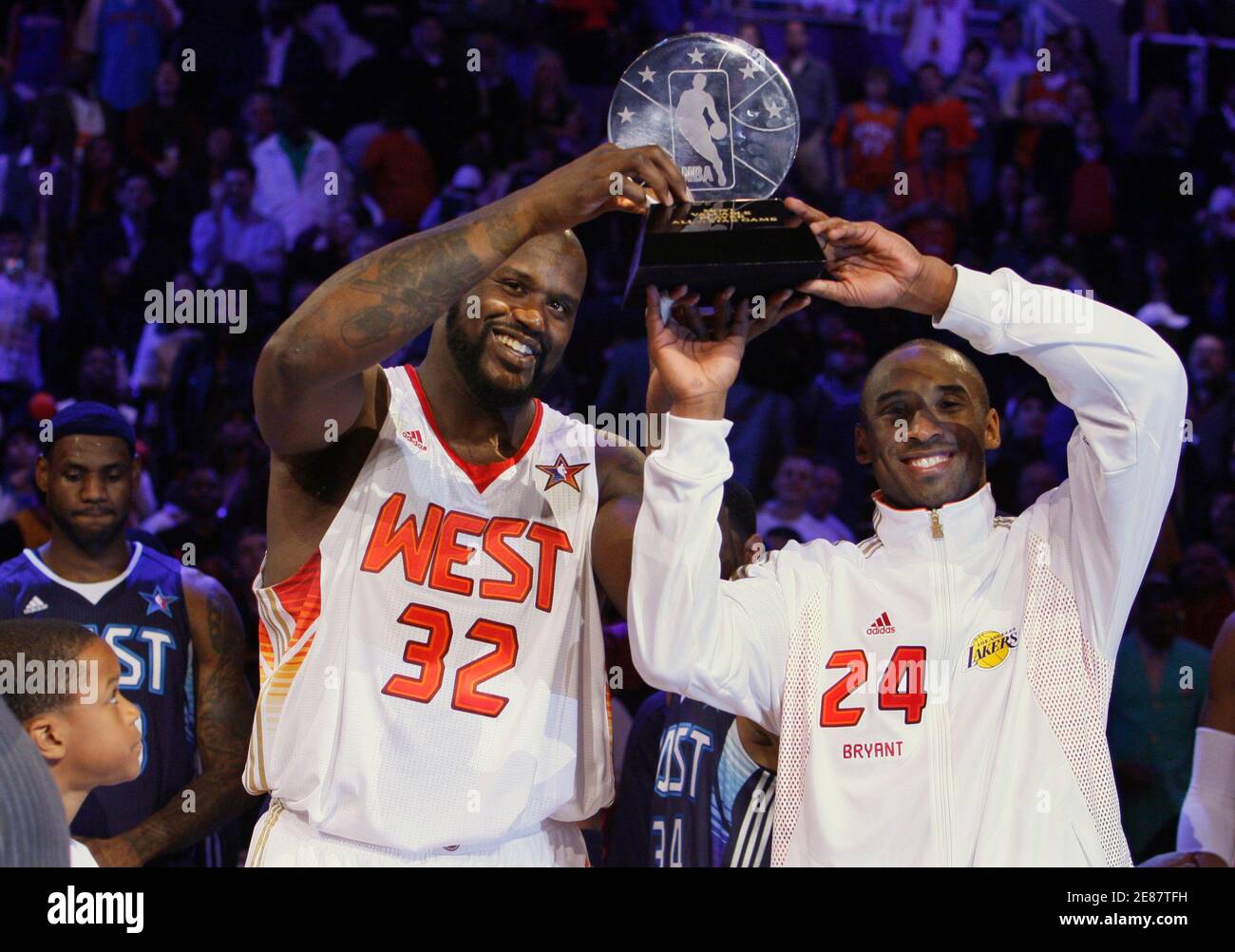 Shaquille o’neal trophy hi-res stock photography and images - Alamy