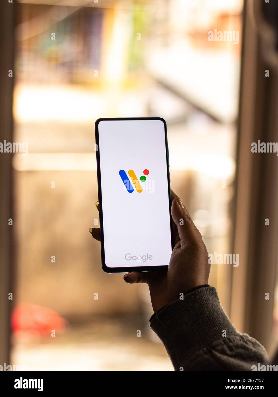 Wear os logo hi-res stock photography and images - Alamy