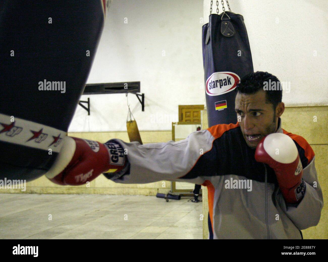 Egypt olympic team hi-res stock photography and images - Alamy