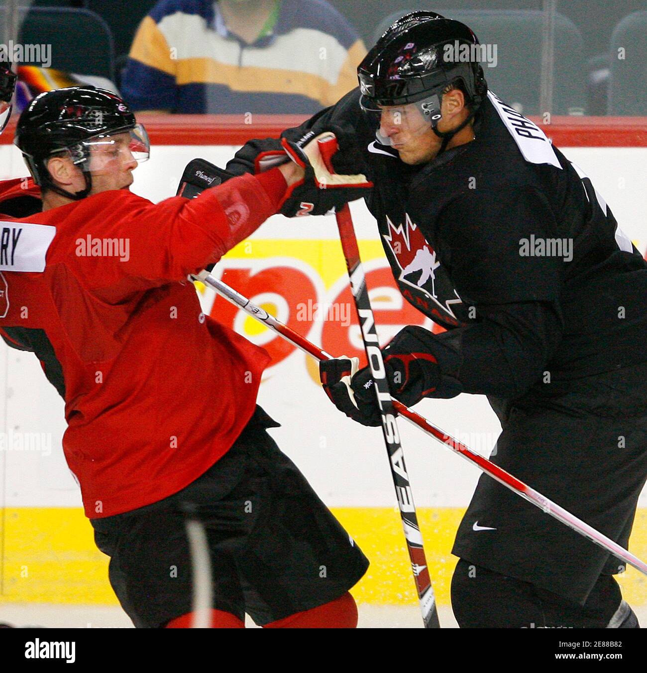 Red wings camp hockey hi-res stock photography and images - Alamy