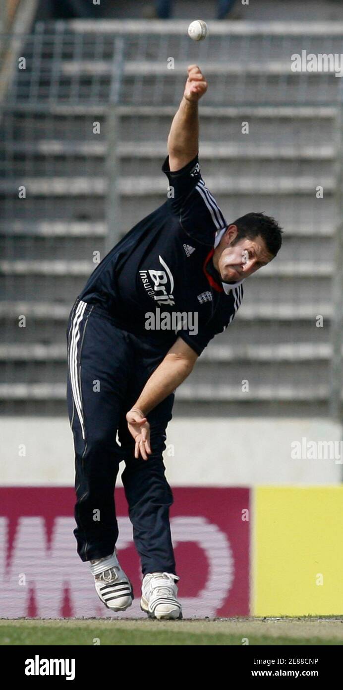 Cricket england bangladesh first one hi-res stock photography and ...