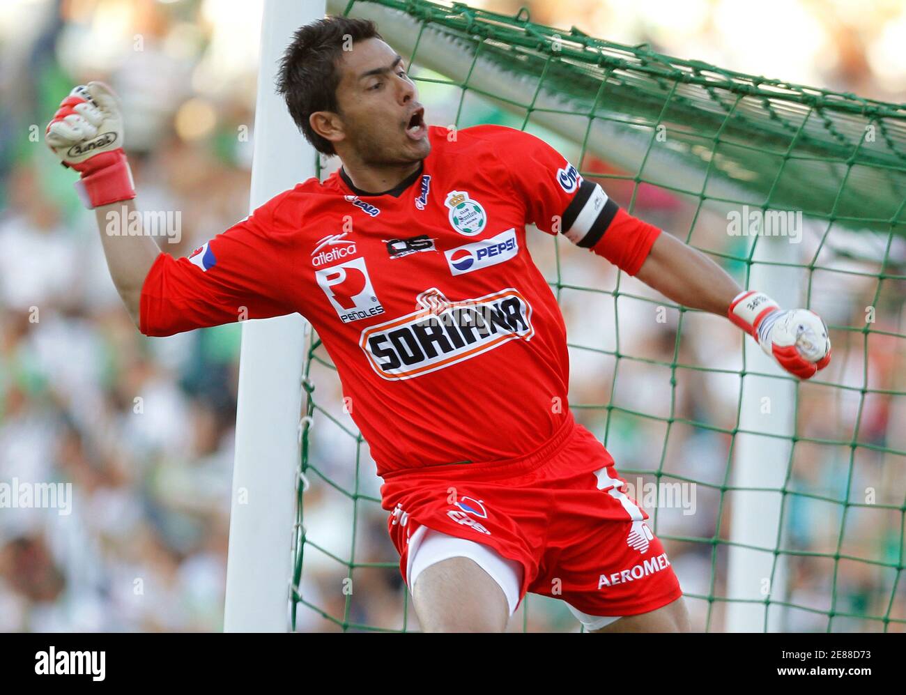 Mexico goalkeeper oswaldo sanchez hi-res stock photography and images ...