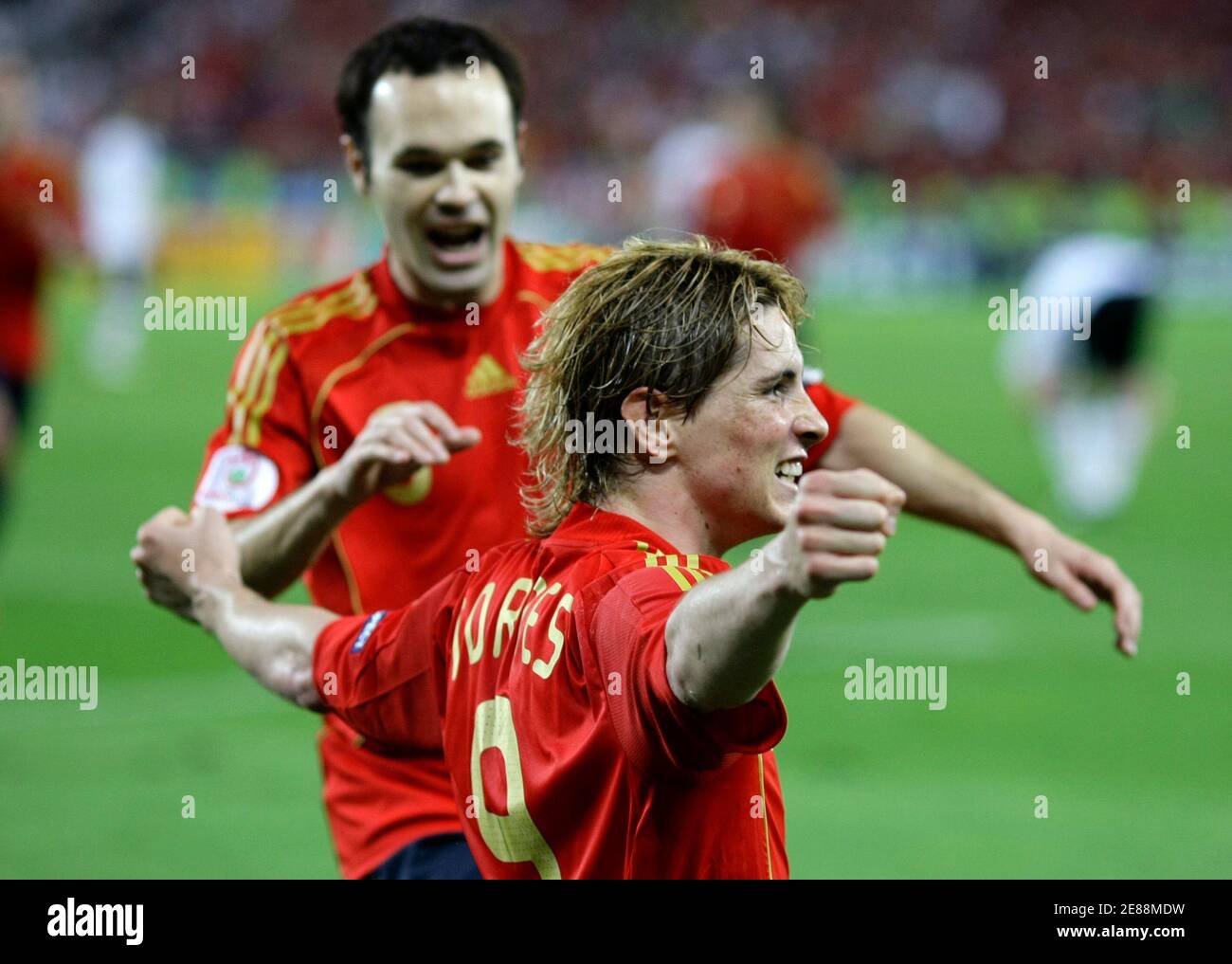 Fernando torres front hi-res stock photography and images - Alamy
