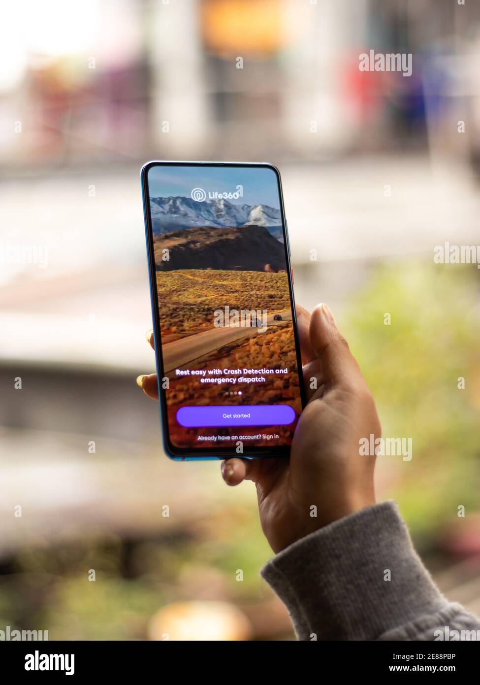 Life360 logo hi-res stock photography and images - Alamy