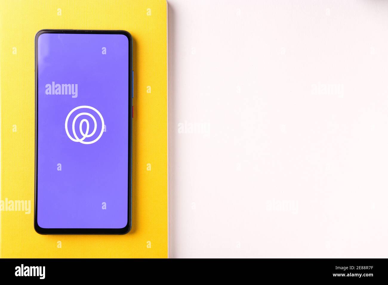 Life360 logo hi-res stock photography and images - Alamy