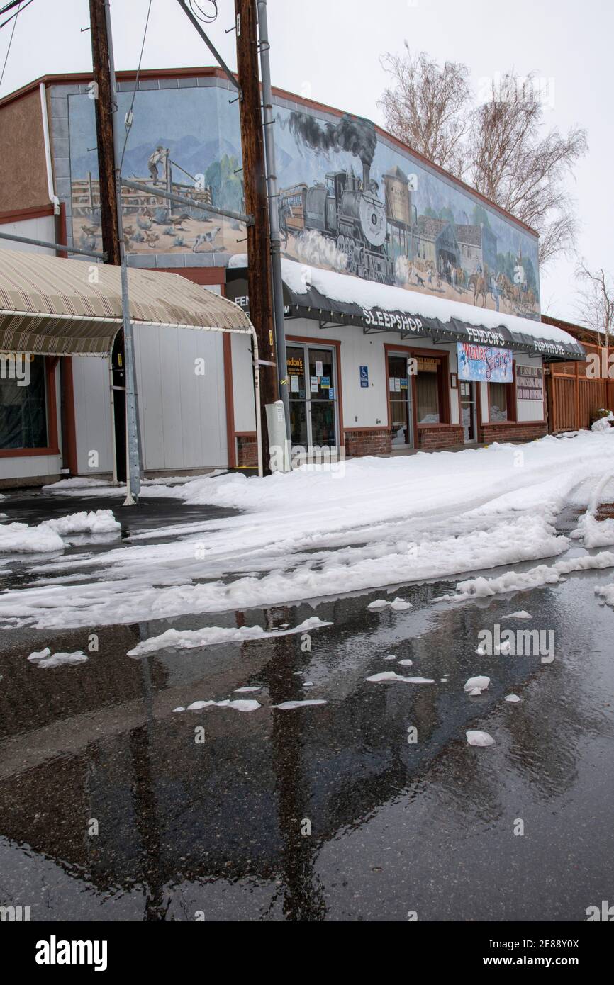 A January storm dropped a blanket of snow over the town of Bishop in ...