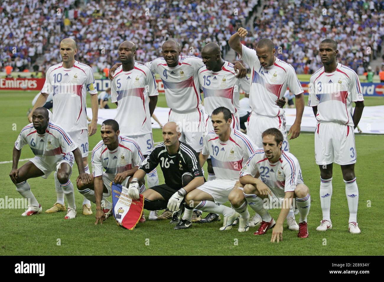 Thierry Henry France National Team High Resolution Stock Photography ...