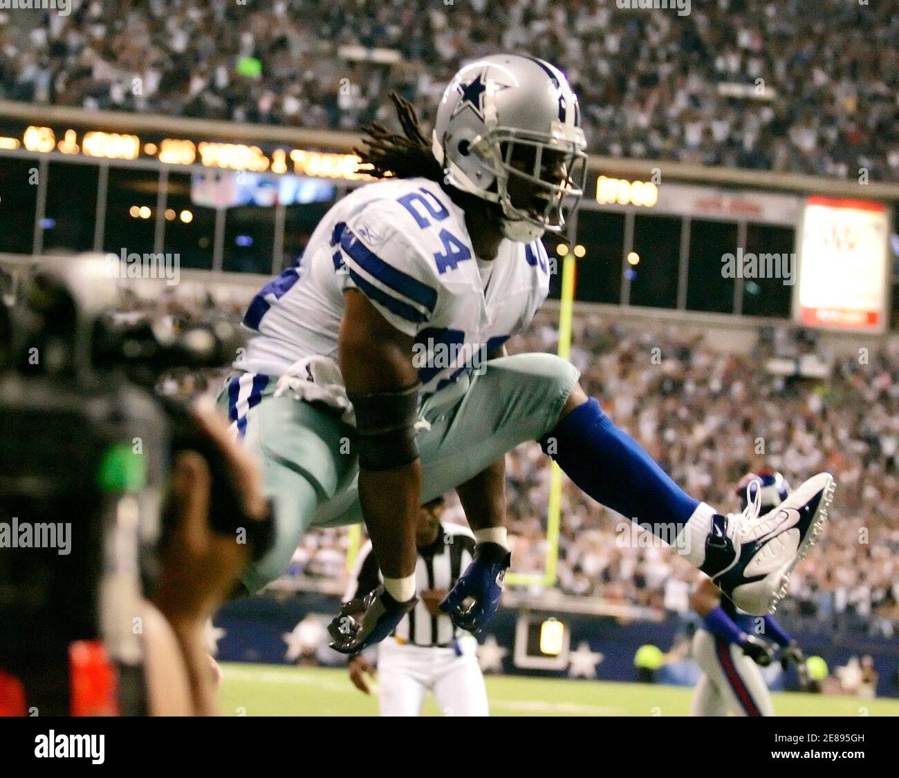 Marion barber iii hi-res stock photography and images - Alamy