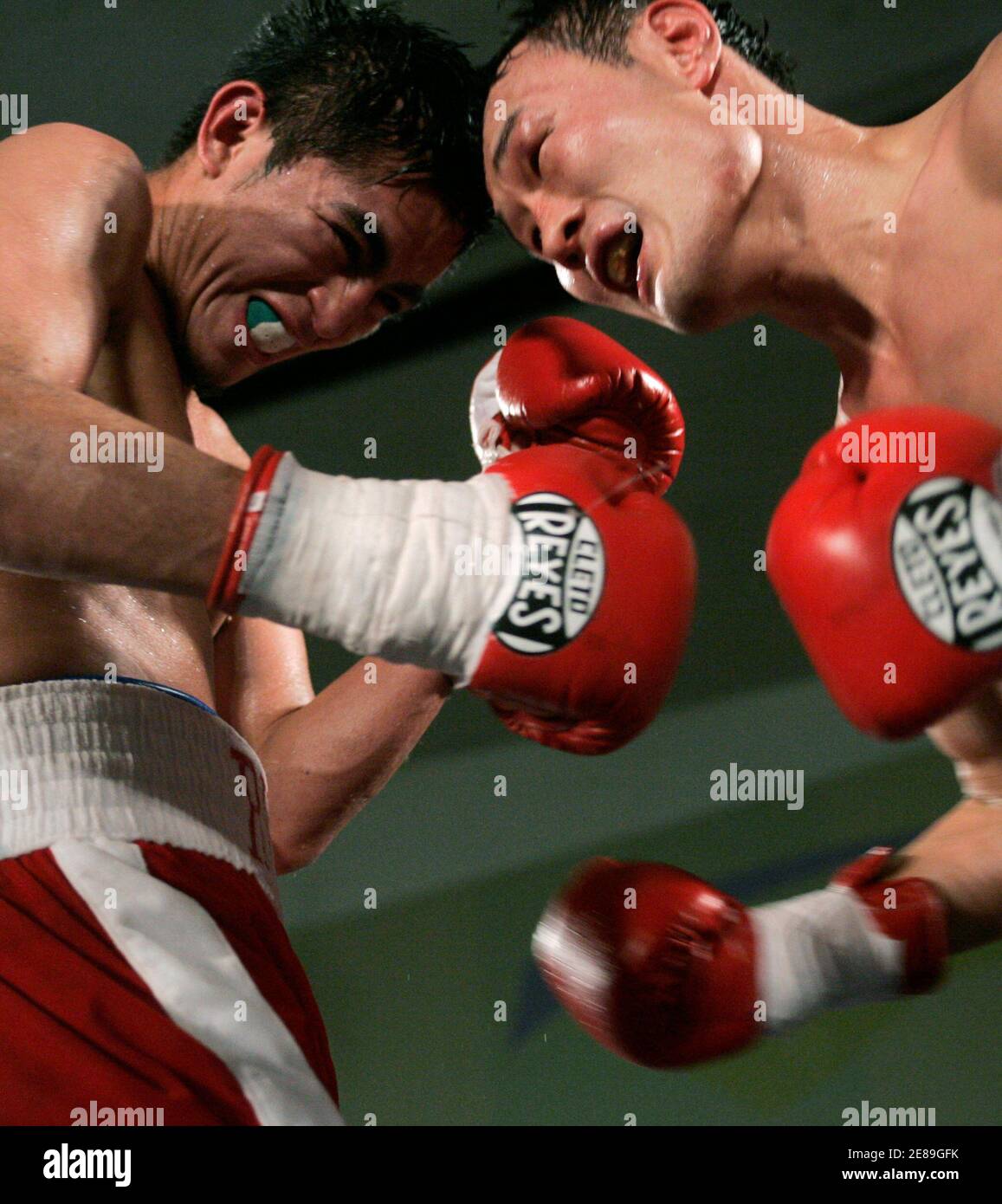 Sung chi hi-res stock photography and images - Alamy