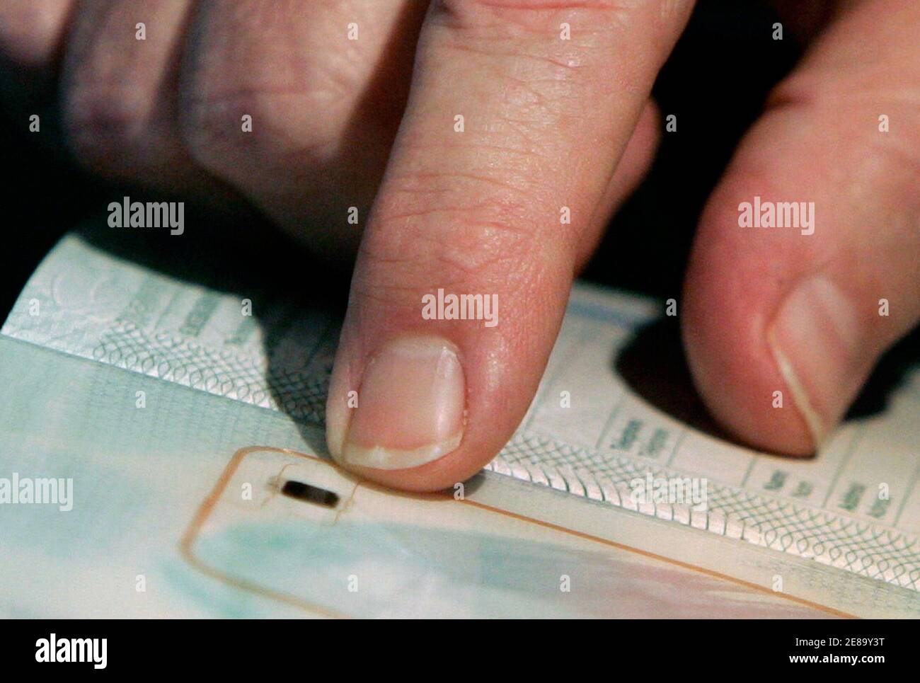 Chip in passports hi-res stock photography and images - Alamy