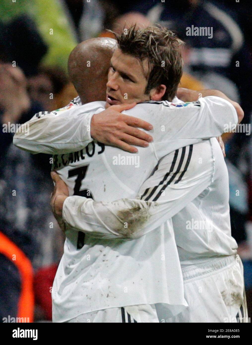 Real madrids david beckham and roberto carlos hi-res stock photography ...