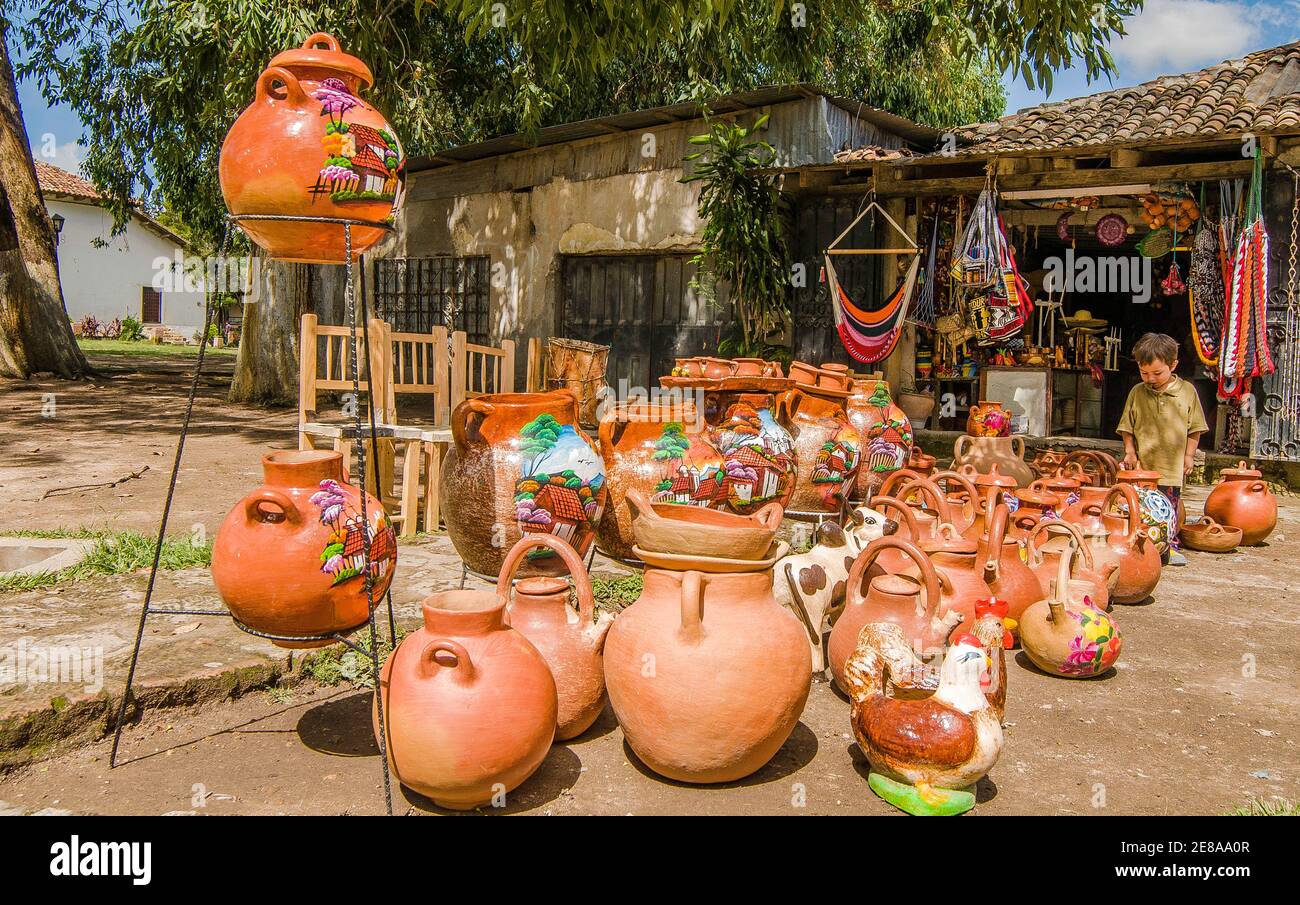 Artesanias central america hi-res stock photography and images - Alamy