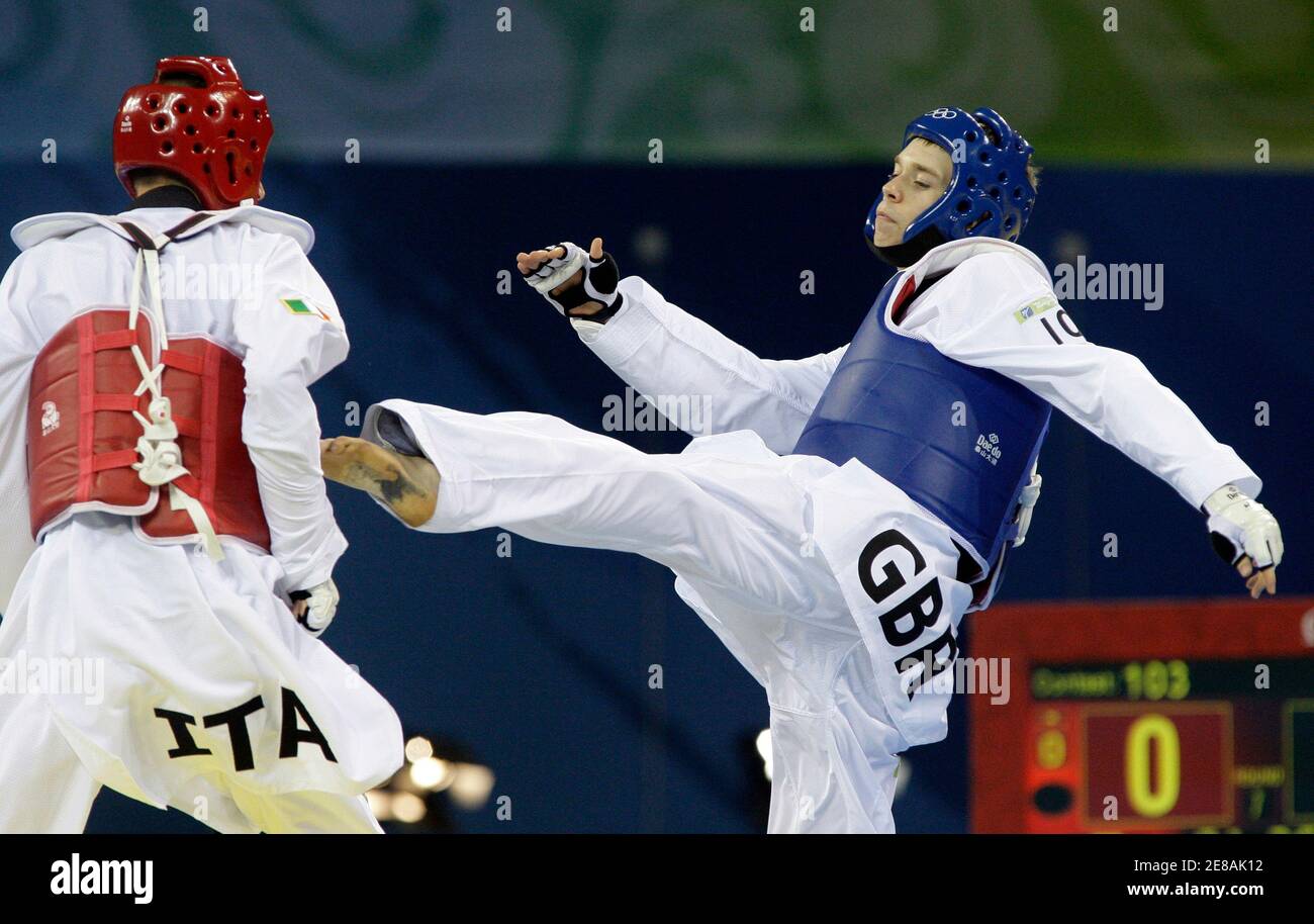 Taekwondo cook hi-res stock photography and images - Alamy
