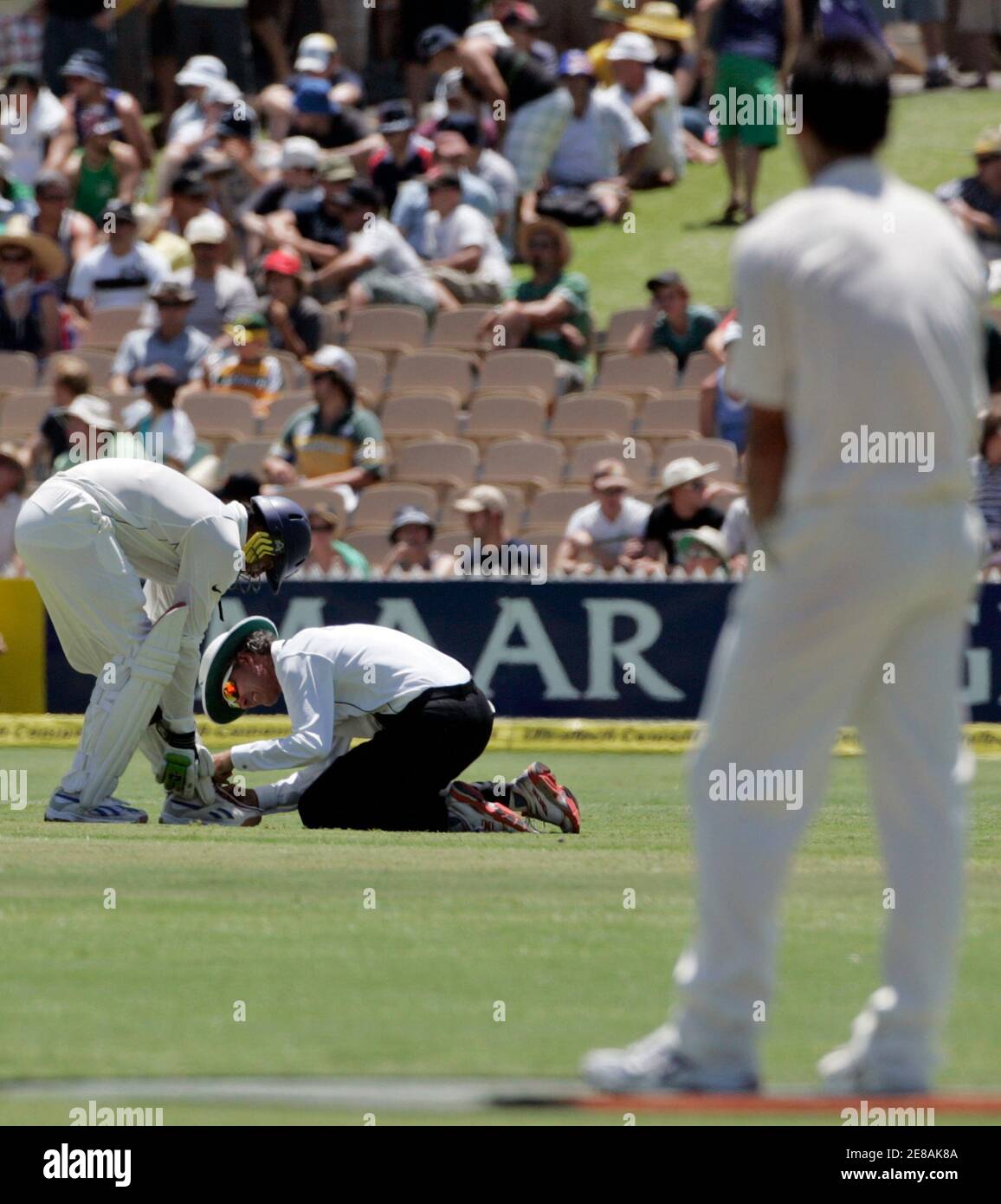 Umpire billy bowden hi-res stock photography and images - Alamy